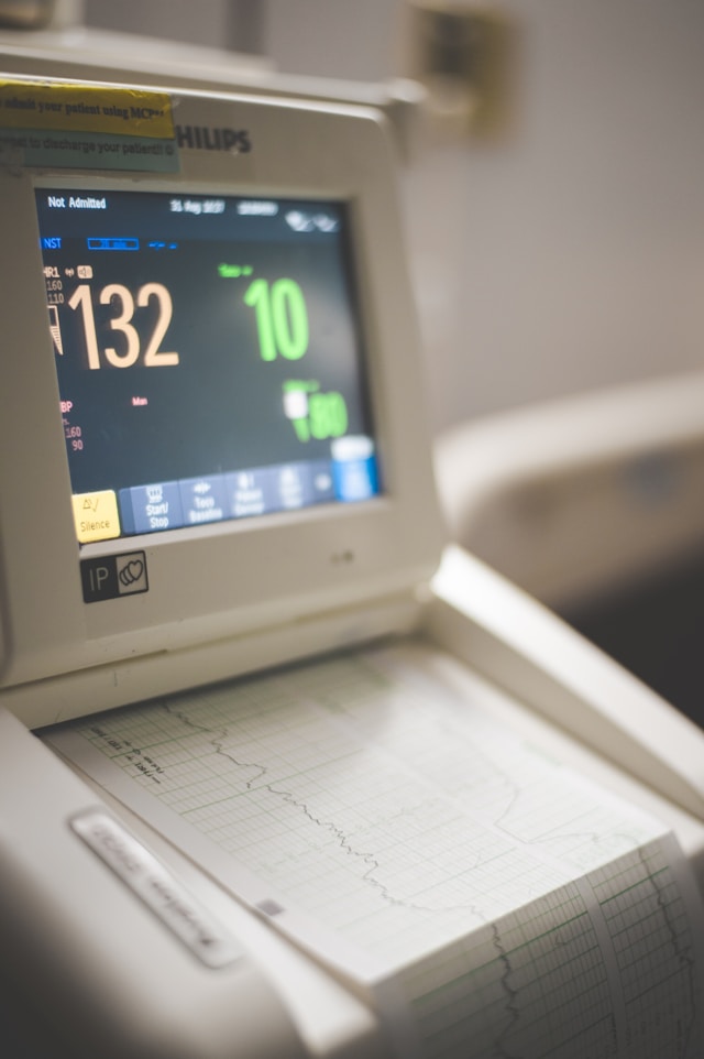 ROI & AI-RTLS: Maximizing Healthcare - Intelligent Locations ROI & AI-RTLS: Maximizing Healthcare - Intelligent Locations